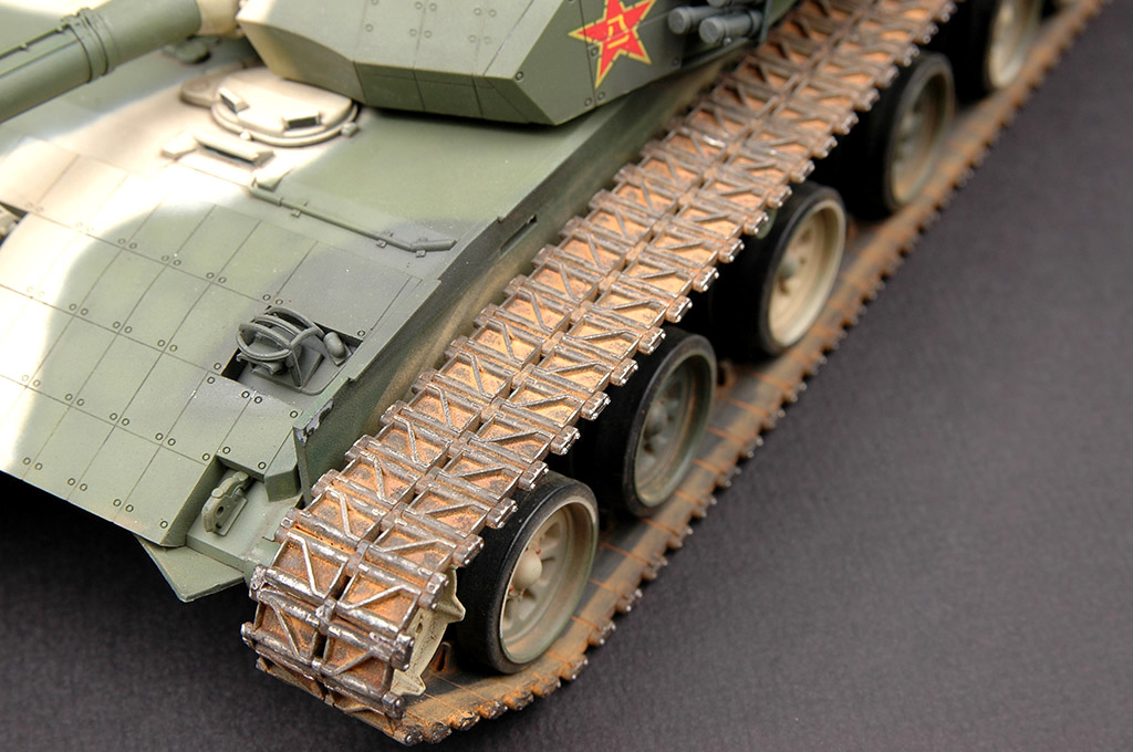 ZTZ 99A MBT 82439-1:35-HobbyBoss