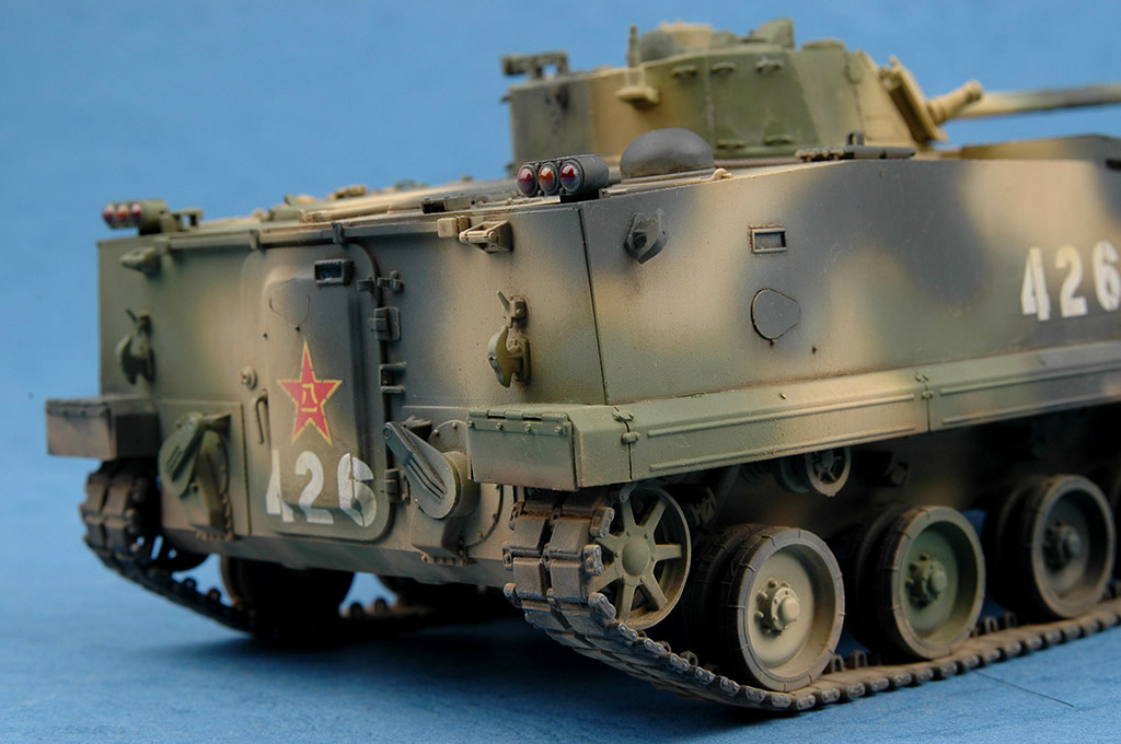 中国ZBD 04步兵战车82453-1/35系列-HobbyBoss模型
