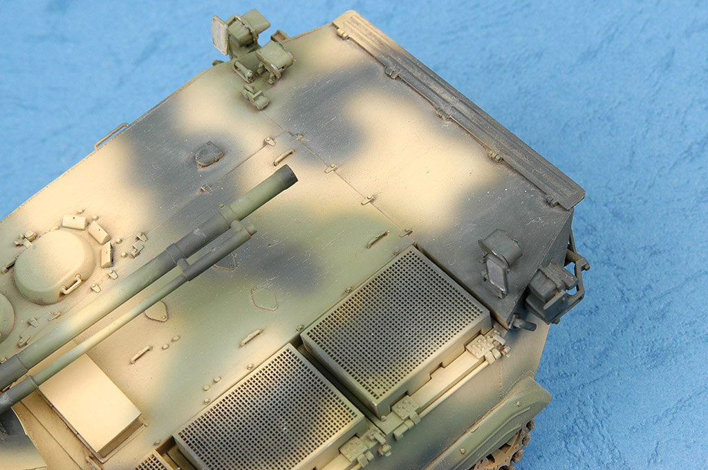 中国ZBD 04步兵战车82453-1/35系列-HobbyBoss模型